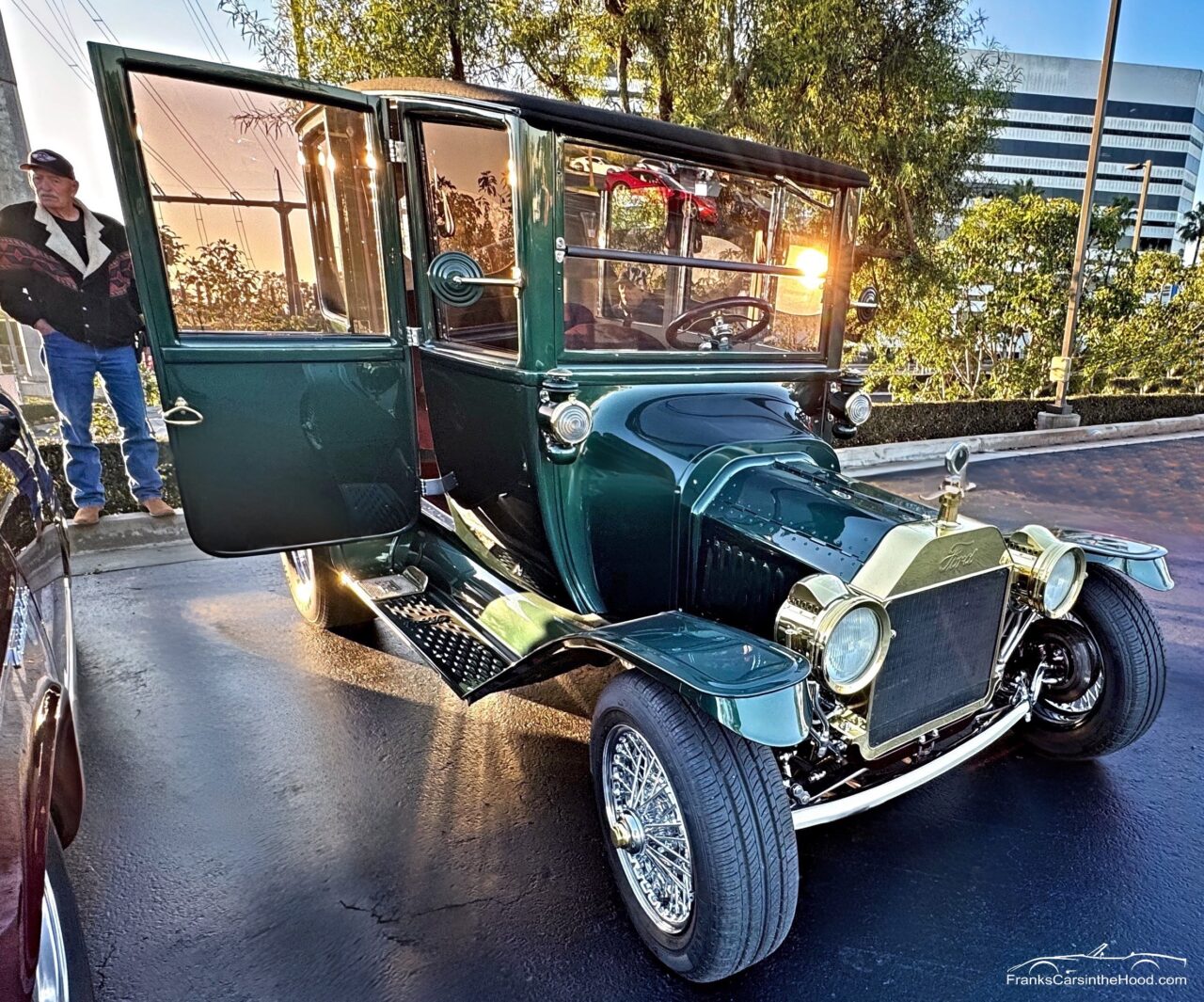 1915 Ford Center Door Custom – Frank's Cars in the Hood